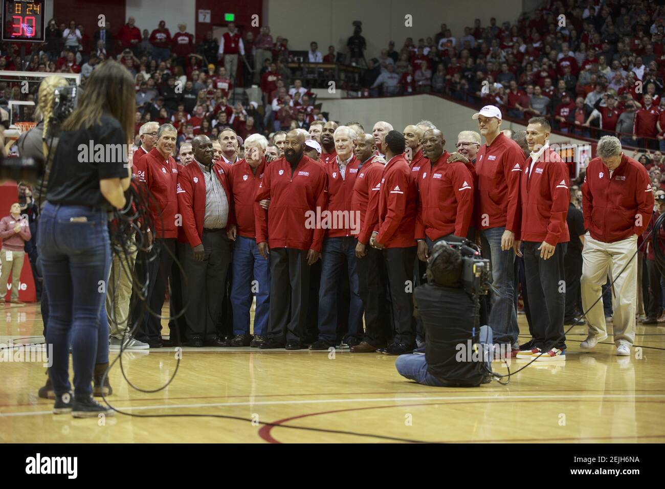 NCAA basketball coach Bob Knight, who took the Indiana Hoosiers to ...