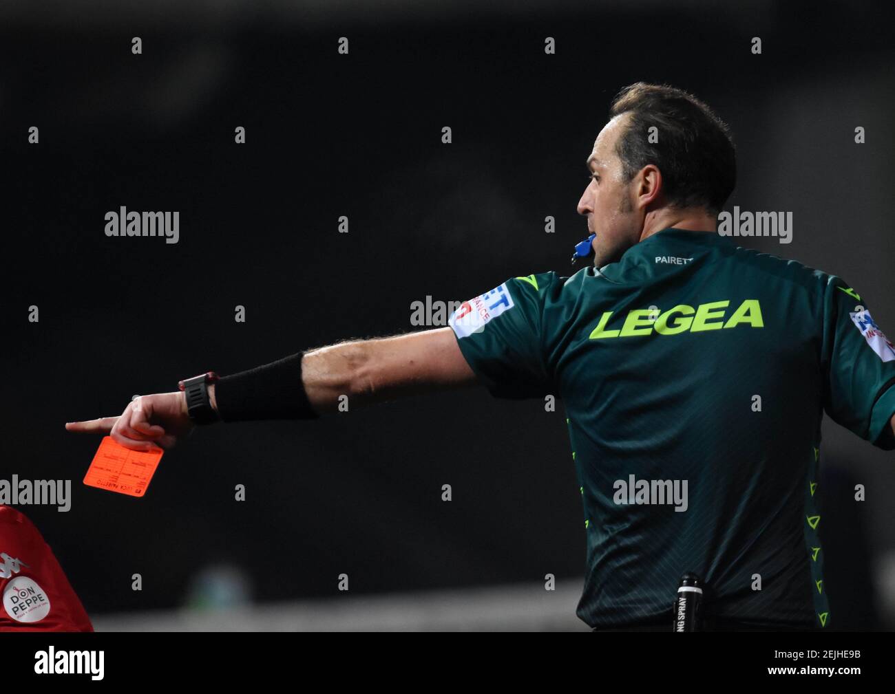 Luca pairetto referee hi-res stock photography and images - Alamy