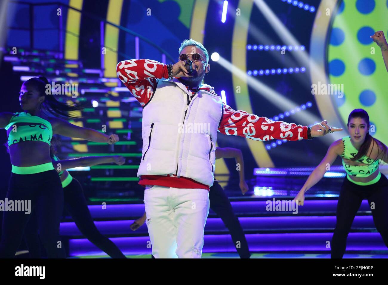 MIAMI, FL - FEB 9: Pedro Capo performs during ÔMira Quien BailaÕ Show 5 ...