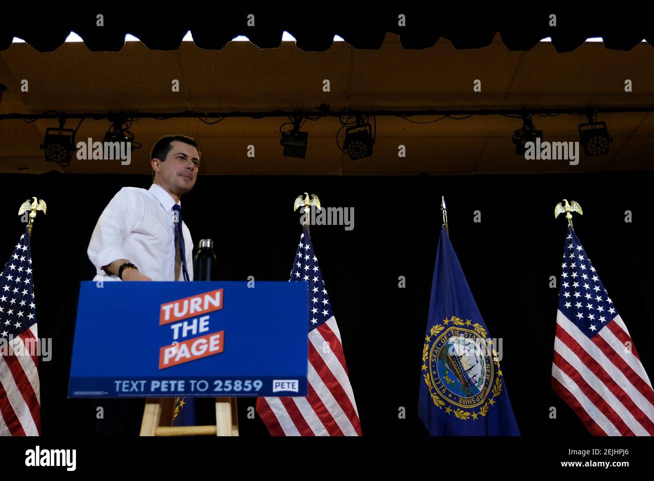 Democratic presidential candidate Pete Buttigieg campaigns in ...