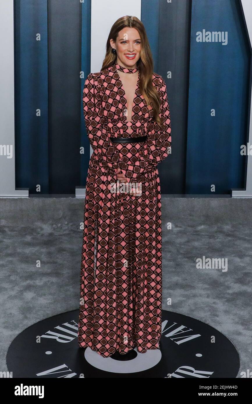 Riley Keough walking on the red carpet at the 2020 Vanity Fair Oscar ...