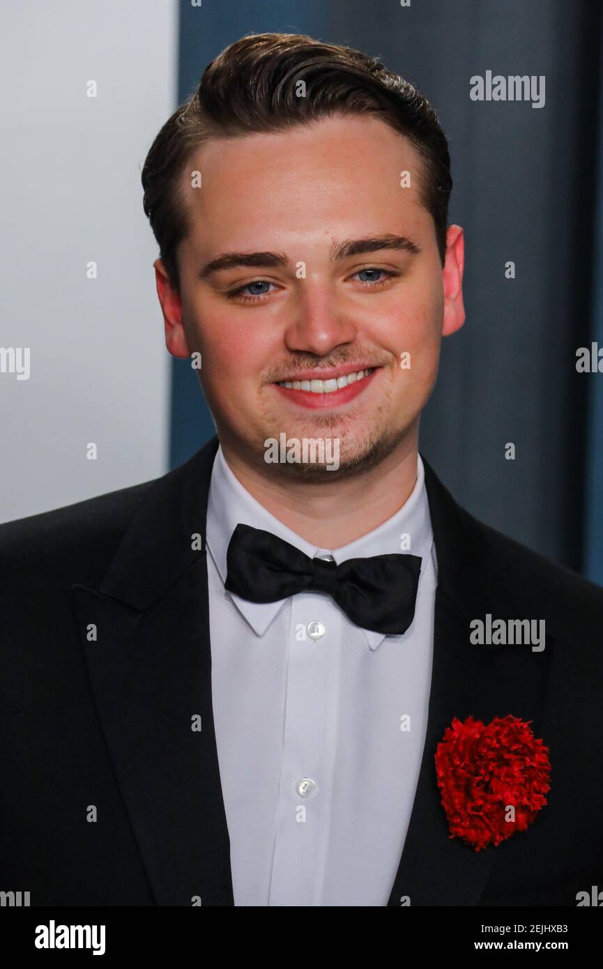 Dean-Charles Chapman walking on the red carpet at the 2020 Vanity Fair ...