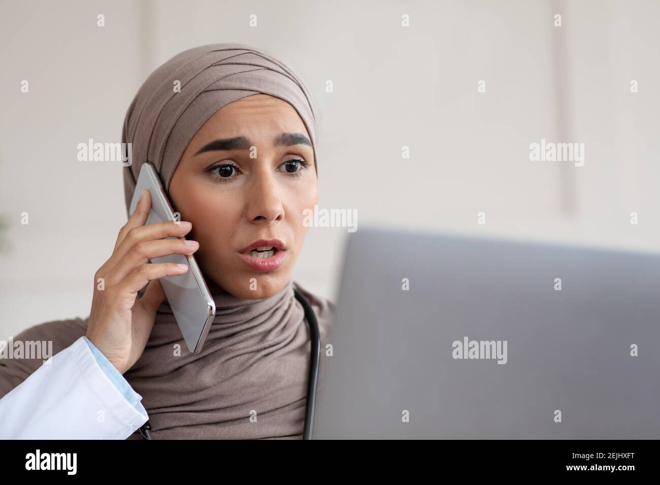 Angry doctor computer hi-res stock photography and images - Alamy