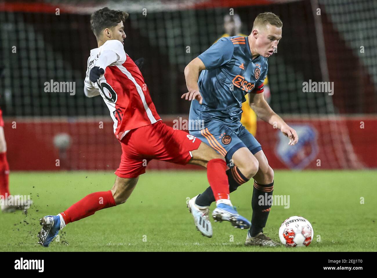 UTRECHT, 10-02-2020 ,Zoudenbalch Keuken Kampioen Divisie, Dutch ...