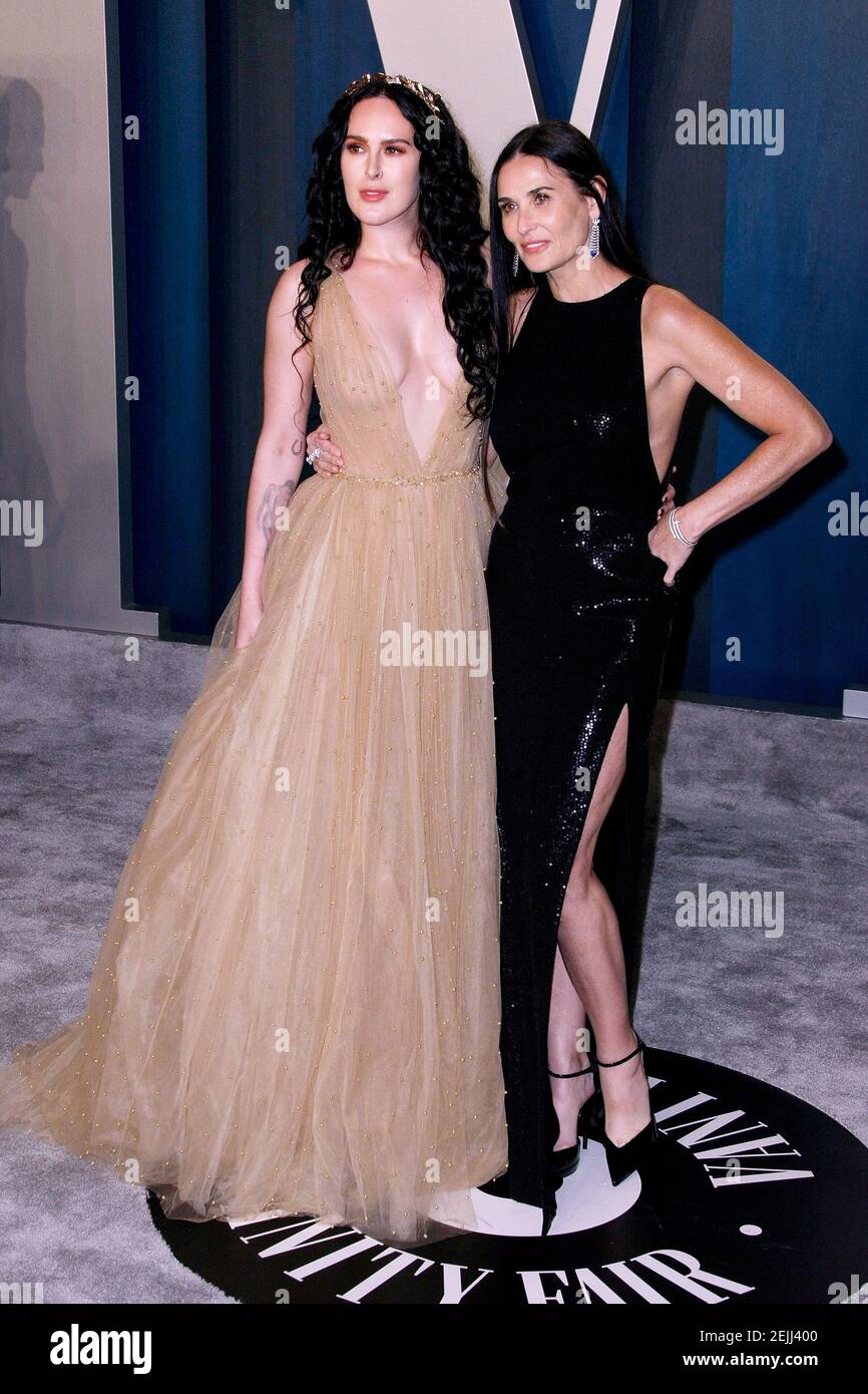 BEVERLY HILLS, CALIFORNIA - FEBRUARY 9: Rumer Willis, Demi Moore attend ...
