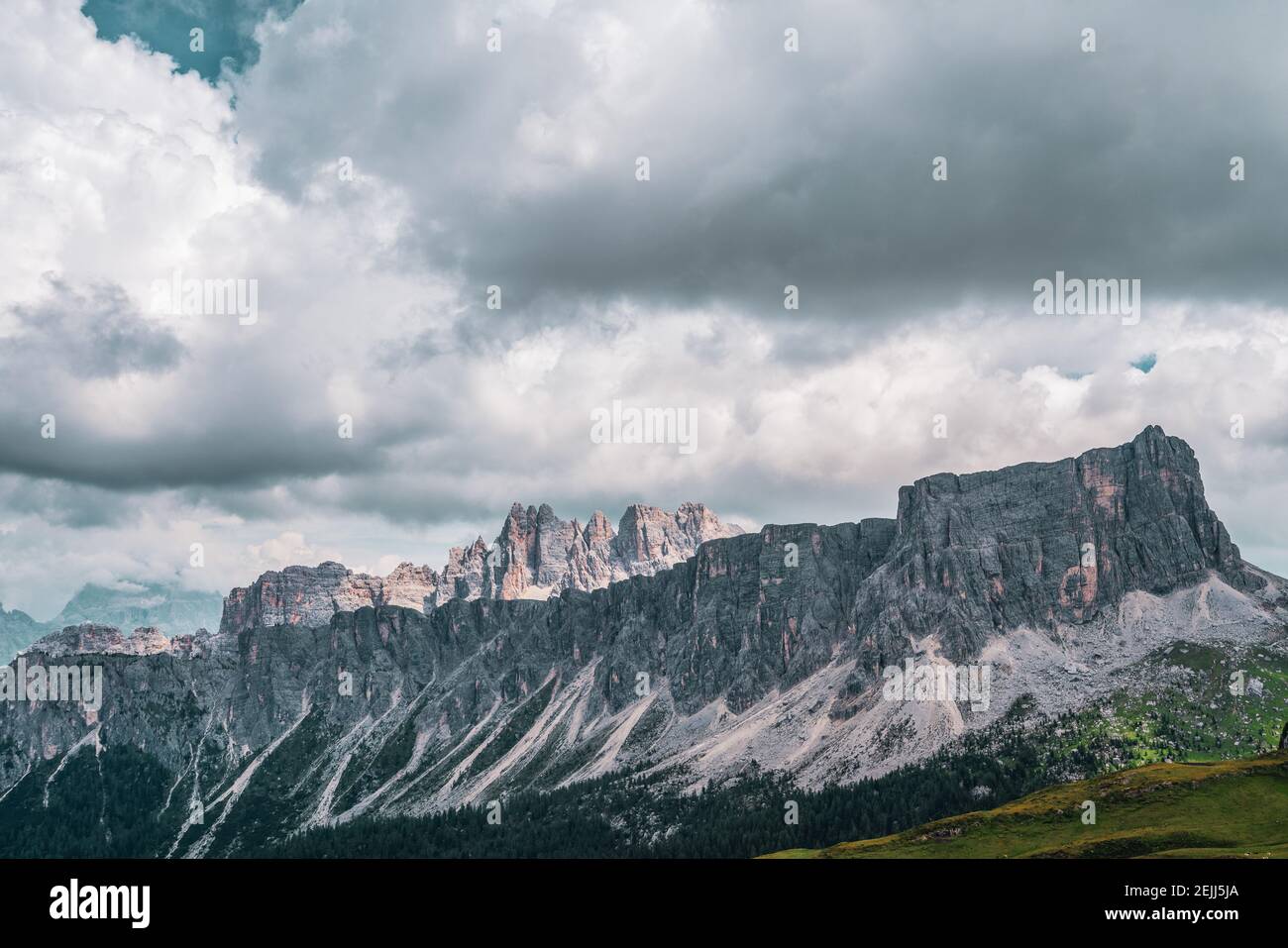 Panoramic view of Croda da Lago a mountain range in the central ...