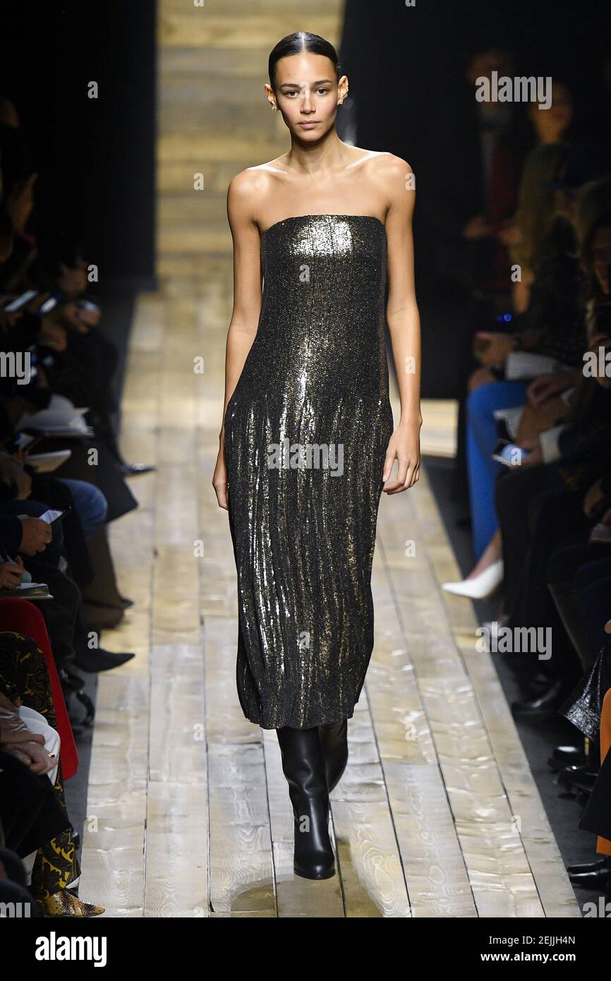 Model Binx Walton walks on the runway at the Michael Kors fashion show ...