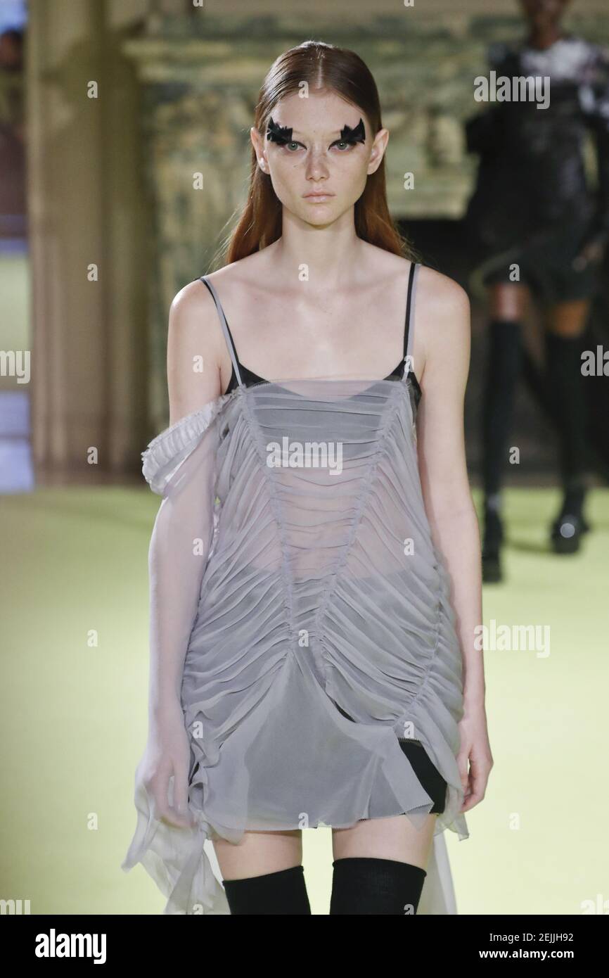 Model Sara Grace Wallerstedt walks on the runway at the Vera Wang ...
