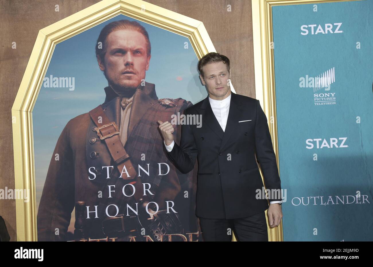 Sam Heughan walking the red carpet at the Starz Premiere Event For ...