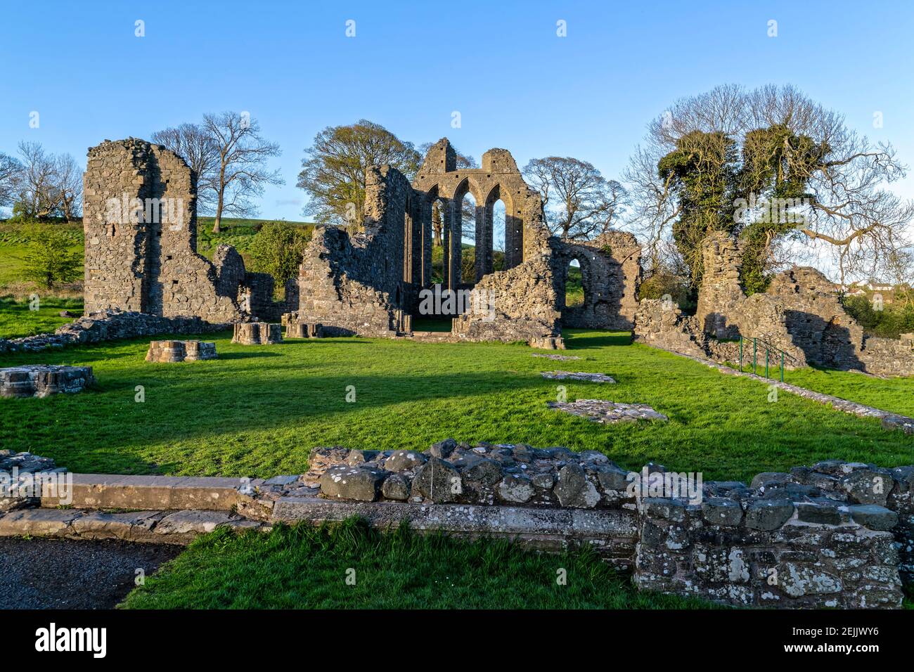 Inch abbey ruins hi-res stock photography and images - Alamy