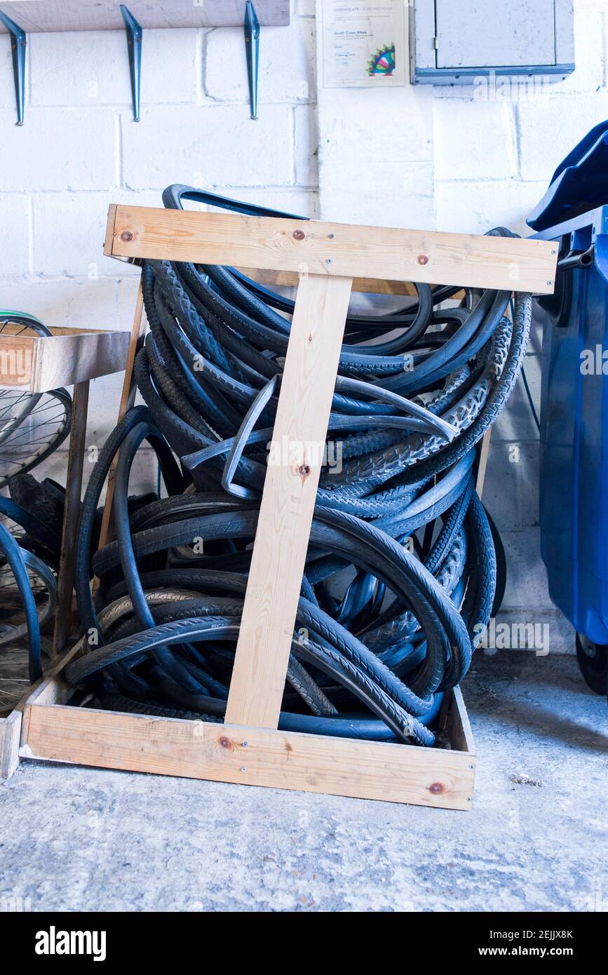 Old and used bicycle hi-res stock photography and images - Alamy