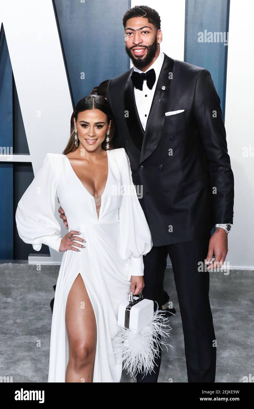 BEVERLY HILLS, LOS ANGELES, CALIFORNIA, USA - FEBRUARY 09: Marlen P ...