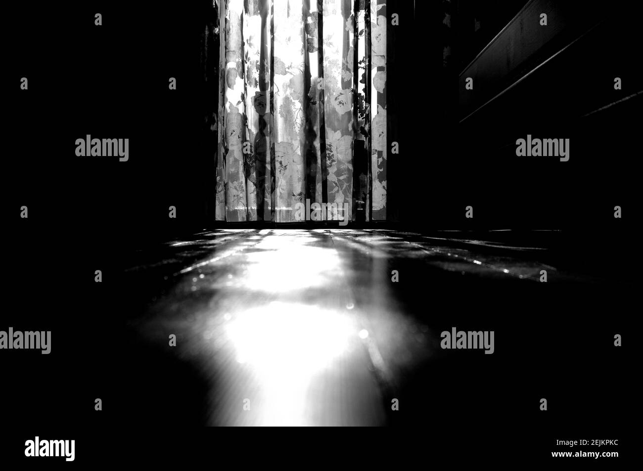 Modern residential window Stock Photo - Alamy