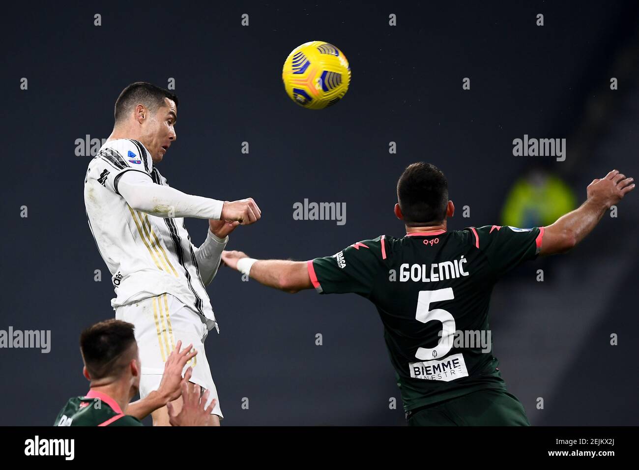 Cristiano ronaldo of juventus header hi-res stock photography and ...
