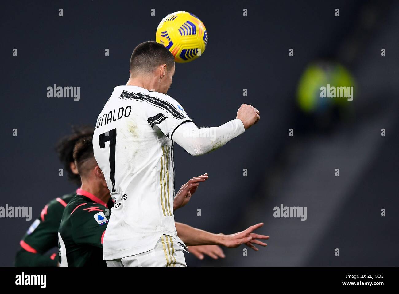Cristiano ronaldo header goal hi-res stock photography and images - Alamy