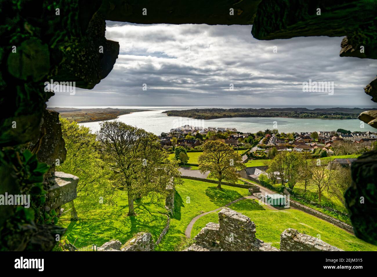 Dundrum, Northern Ireland. 4th May, 2016. Dundrum Castle was built by ...