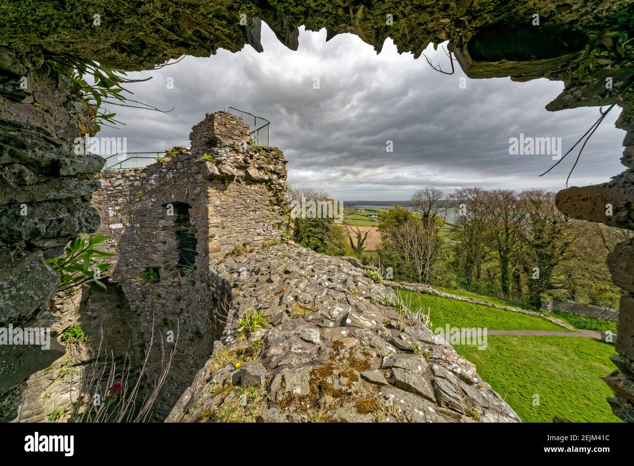 Dundrum, Northern Ireland. 4th May, 2016. Dundrum Castle was built by ...