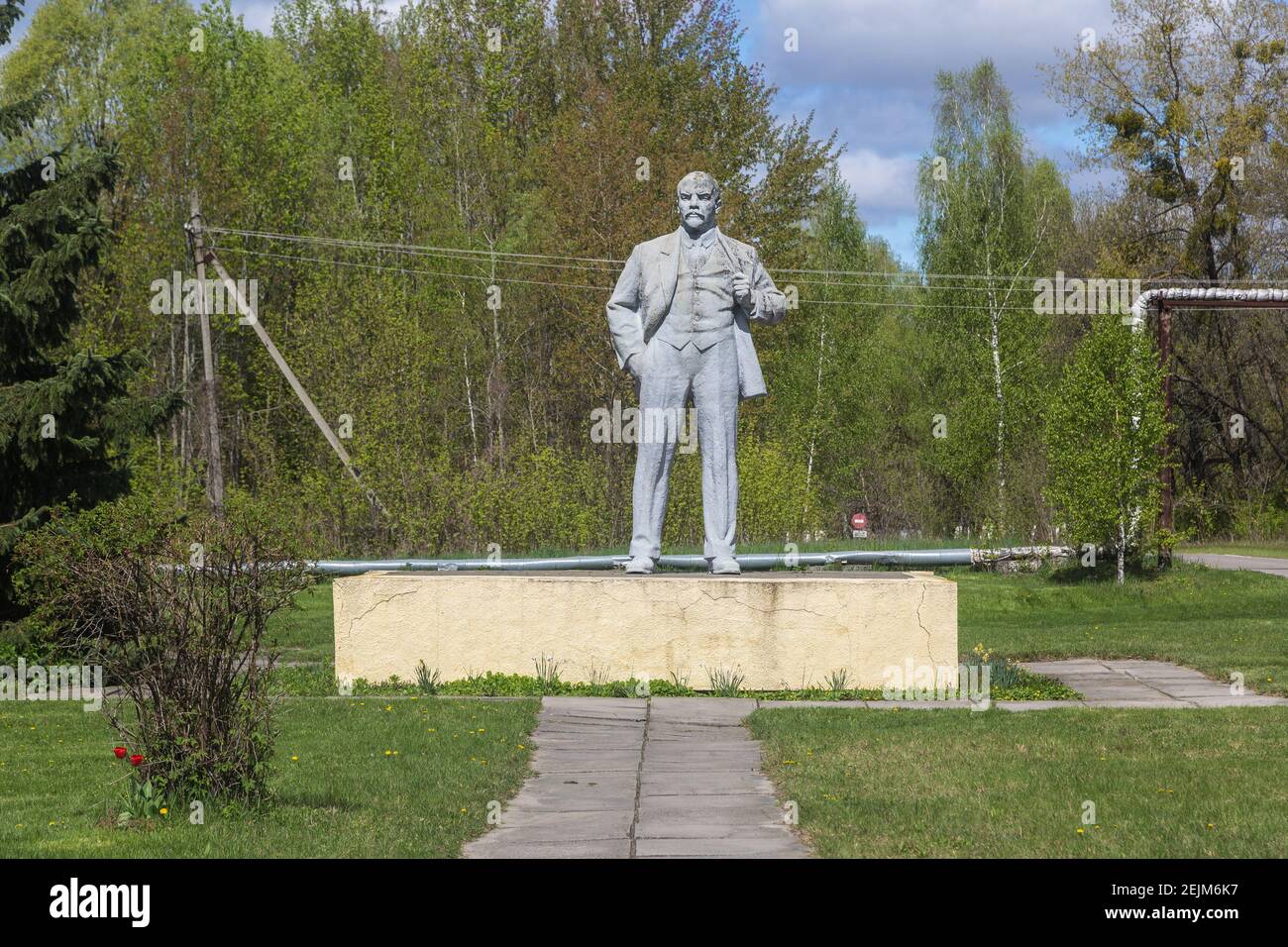 Vladimir lenin kiev monument hi-res stock photography and images - Alamy