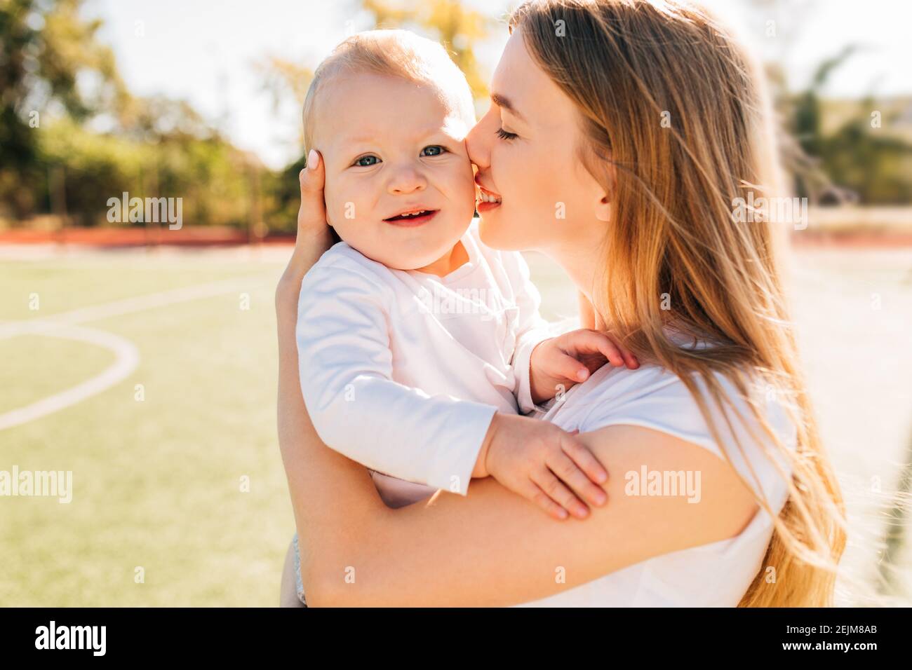 Loving mom hi-res stock photography and images - Alamy