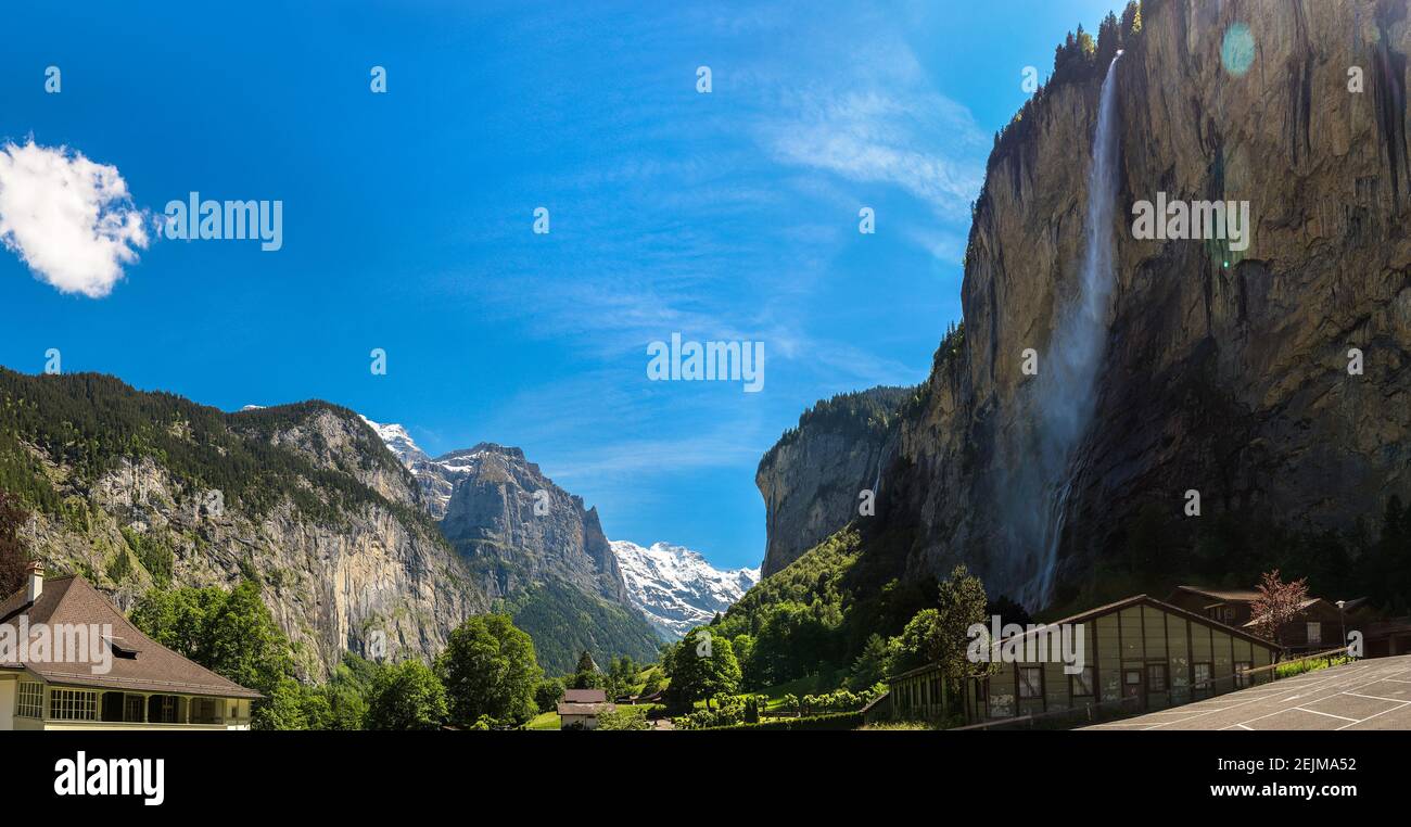 Panorama of Staubbach waterfalls in Lauterbrunnen Valley in a beautiful ...