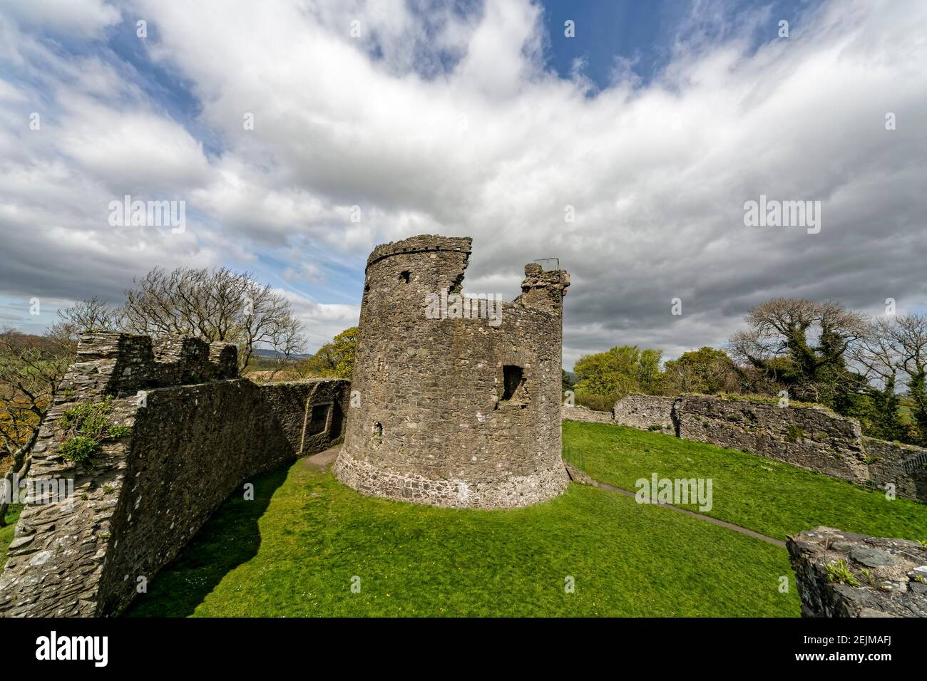 Dundrum, Northern Ireland. 4th May, 2016. Dundrum Castle was built by ...