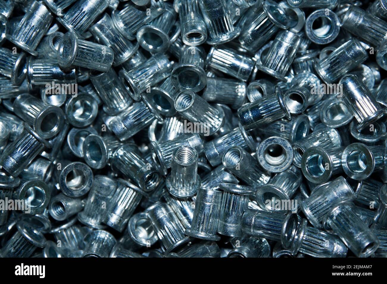 Pile of silver metal aluminum blind rivets Stock Photo - Alamy