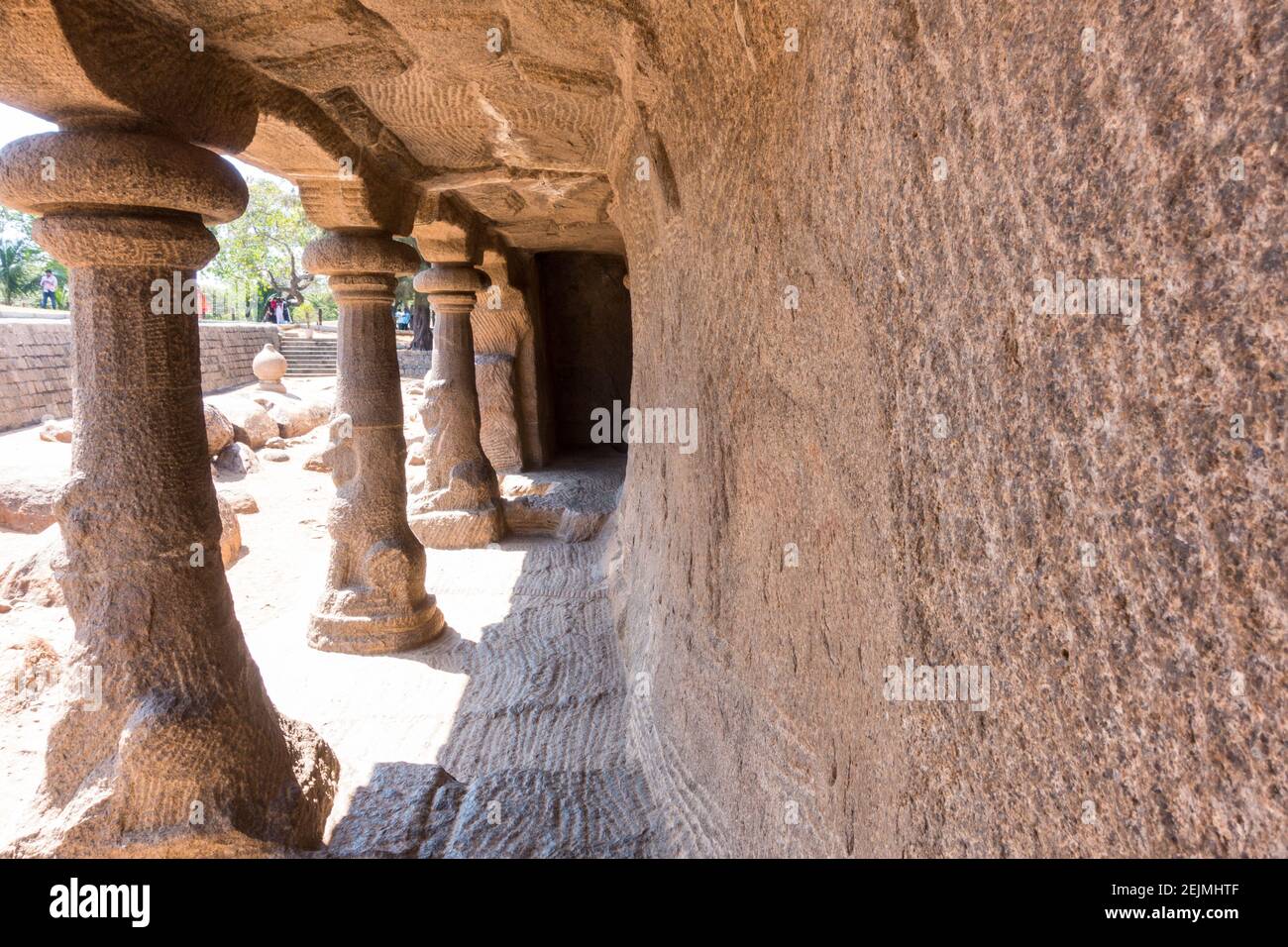 Monolithic rock hi-res stock photography and images - Alamy