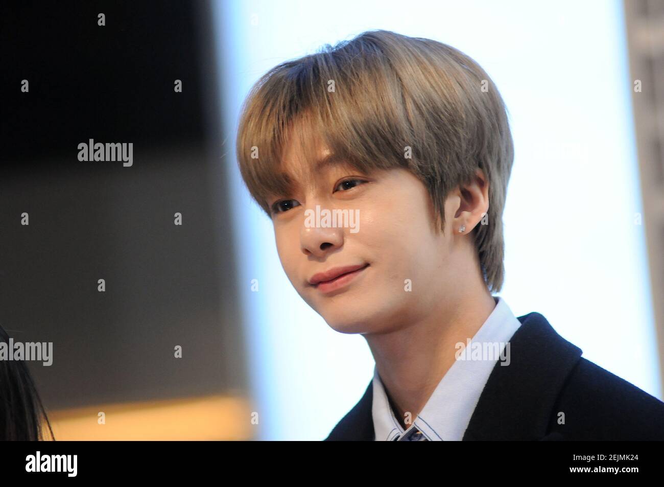 Hyungwon (Chae Hyung-won) of Monsta X band visits the Empire State ...