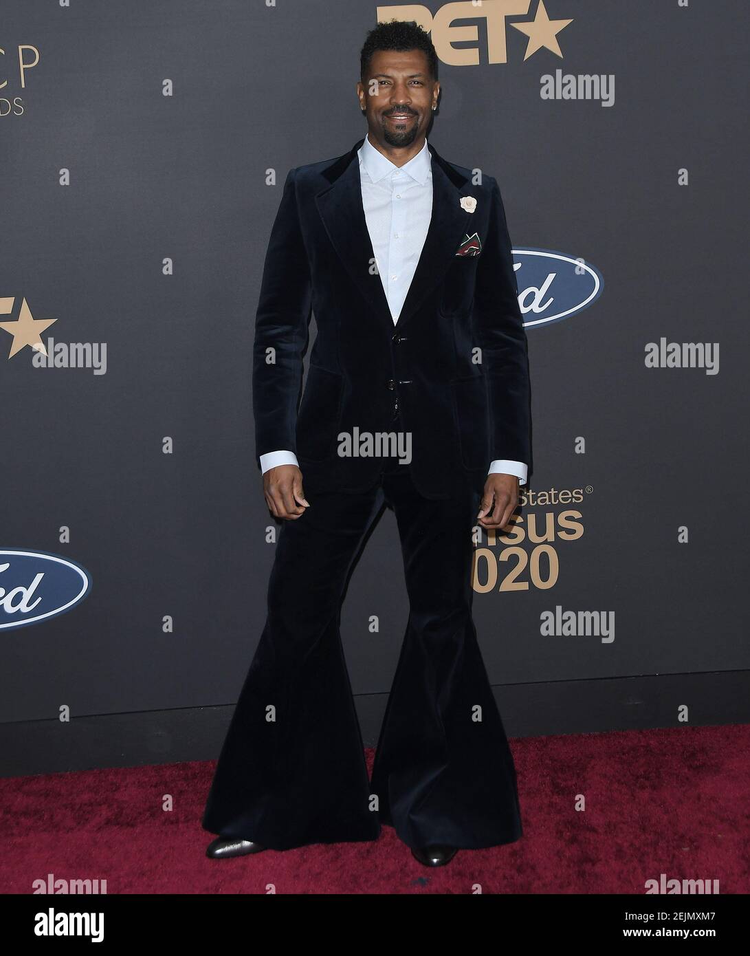 Deon Cole arrives at the 51st NAACP Image Awards held at the Pasadena ...