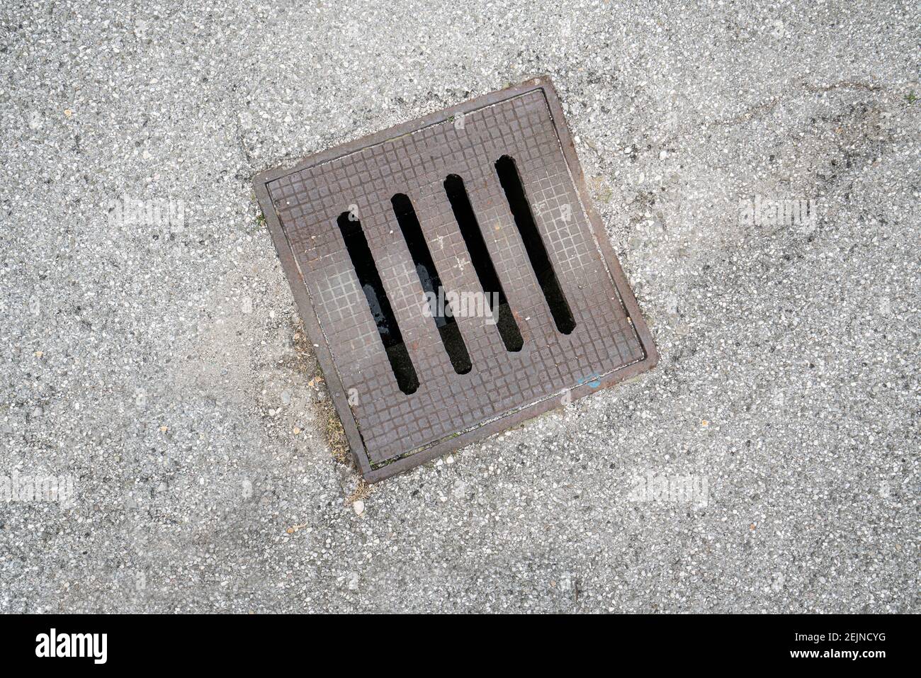 Manhole maintenance hi-res stock photography and images - Alamy