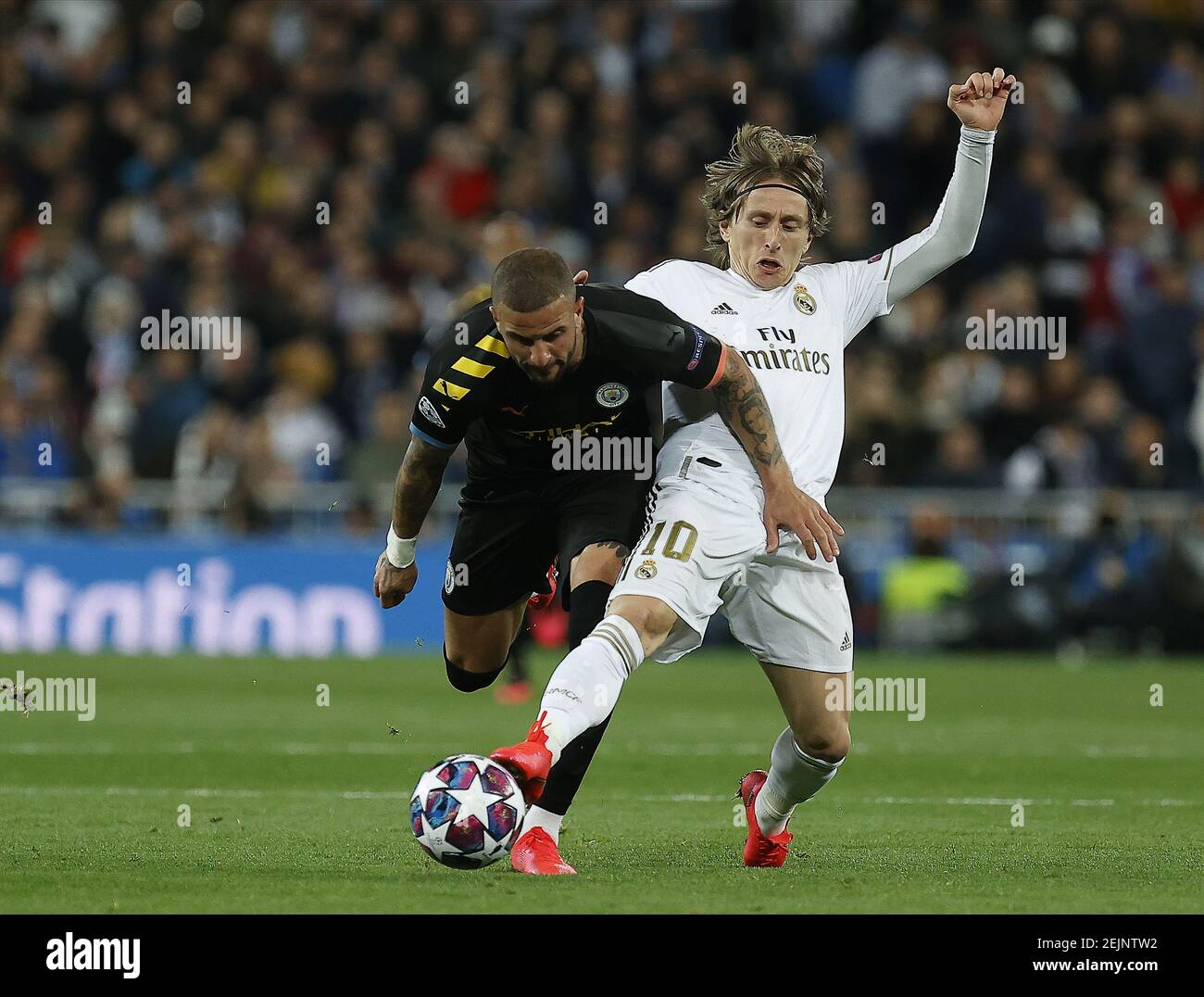 Kyle Walker of Manchester City and Real Madrid CF's Luka Modric in ...
