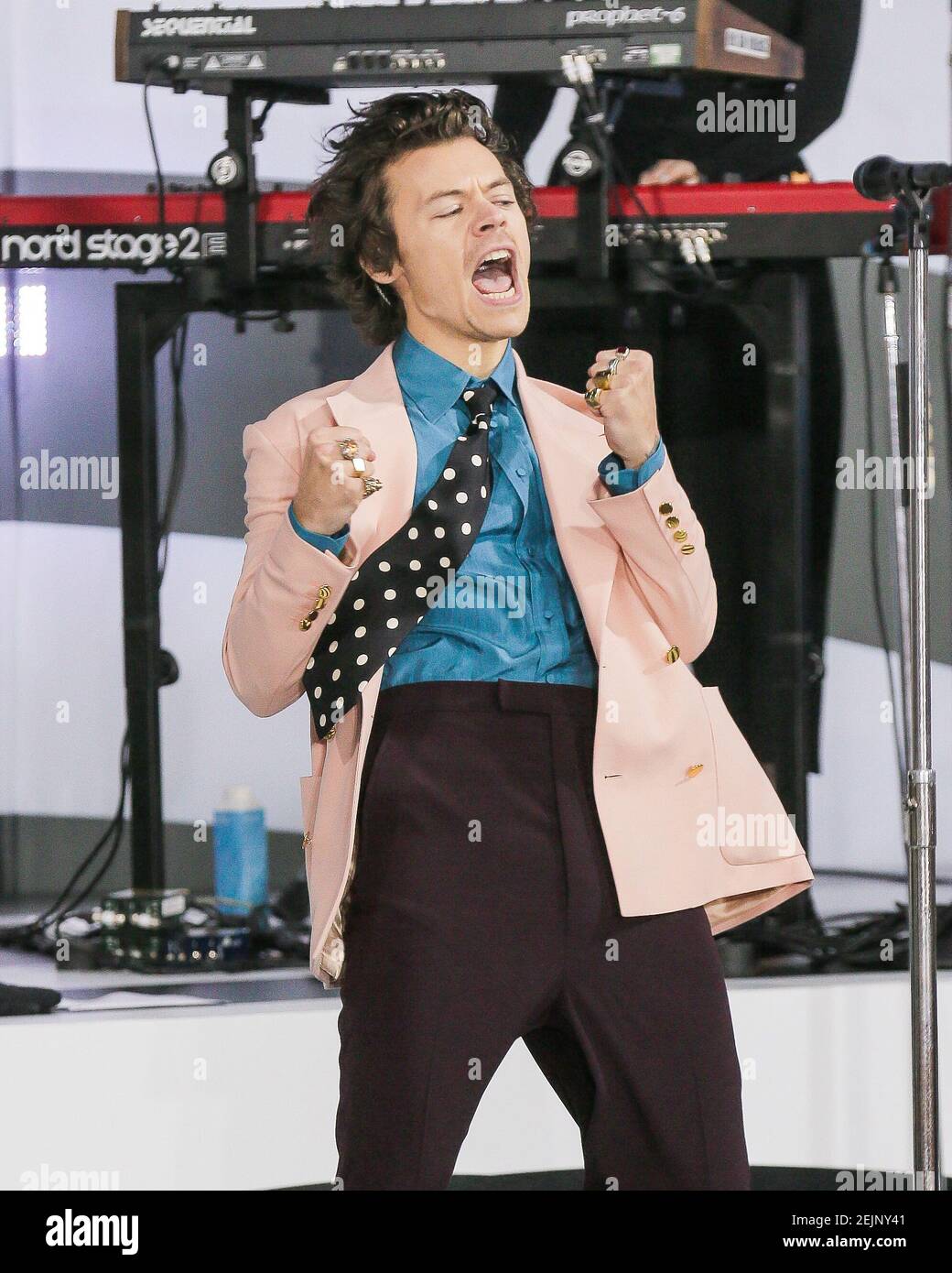MANHATTAN, NEW YORK CITY, NEW YORK, USA - FEBRUARY 26: Harry Styles ...