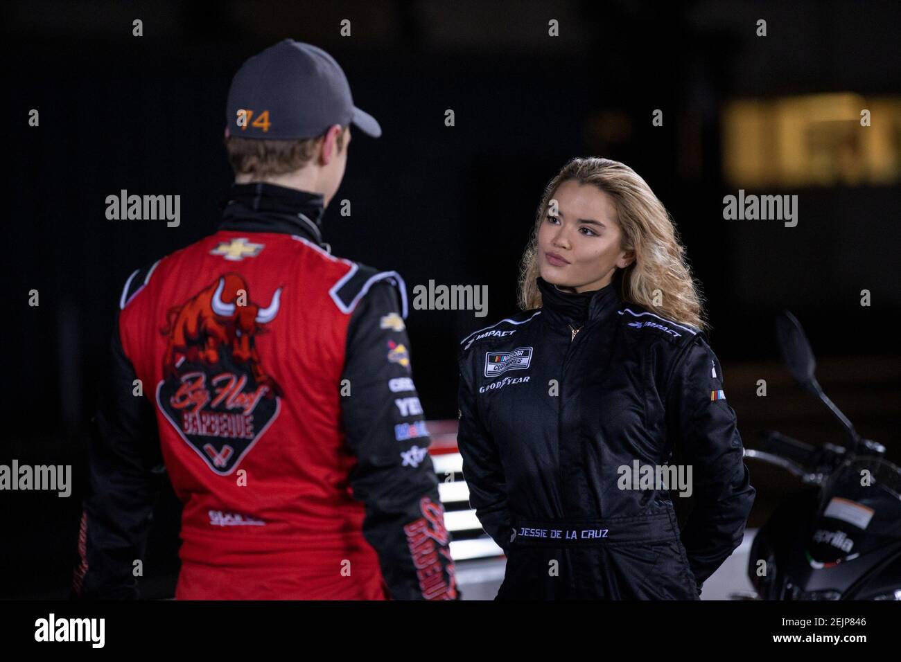 THE CREW, from left: Freddie Stroma, Paris Berelc, (Season 1, ep. 101 ...
