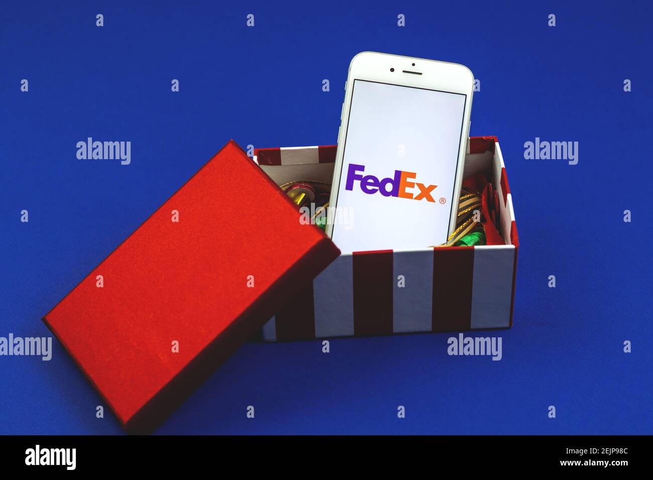 Fedex app logo hi-res stock photography and images - Alamy