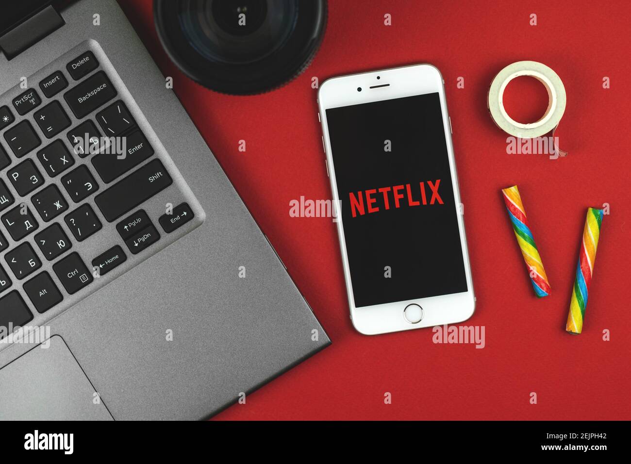 Netflix banner hi-res stock photography and images - Alamy