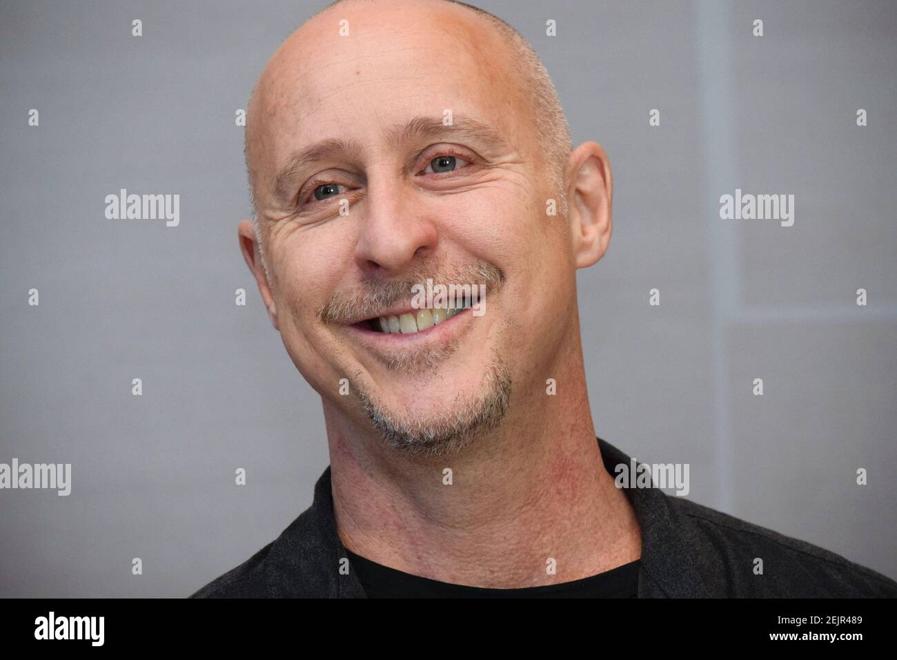 Gavin O'Connor at the Hollywood Foreign Press Association press ...