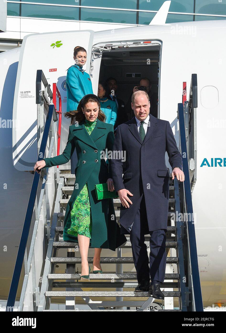 Prince William and Catherine, Duke and Duchess of Cambridge arrive at ...