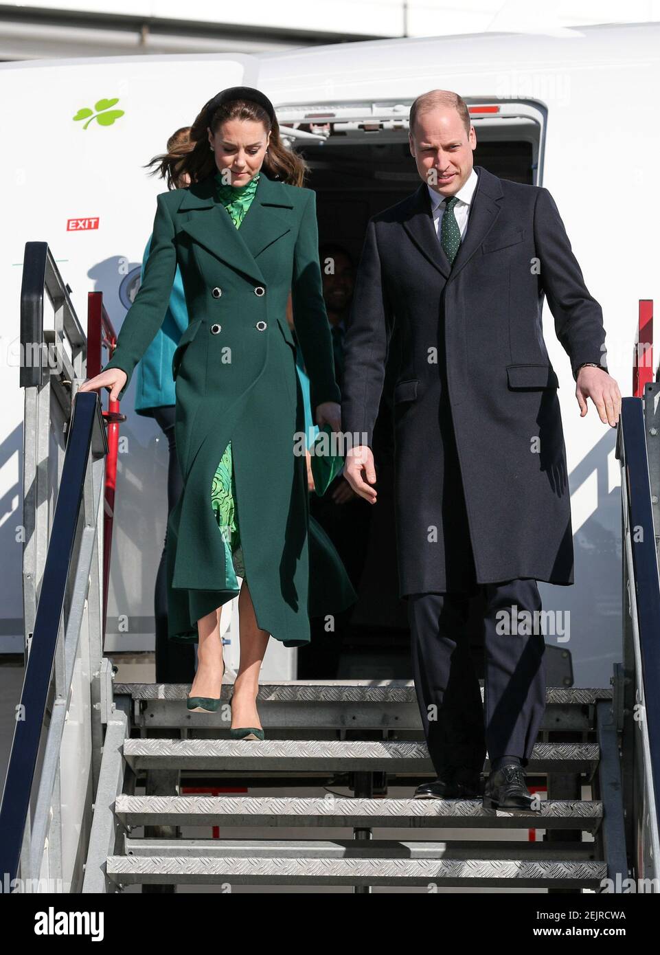 Prince William and Catherine, Duke and Duchess of Cambridge arrive at ...