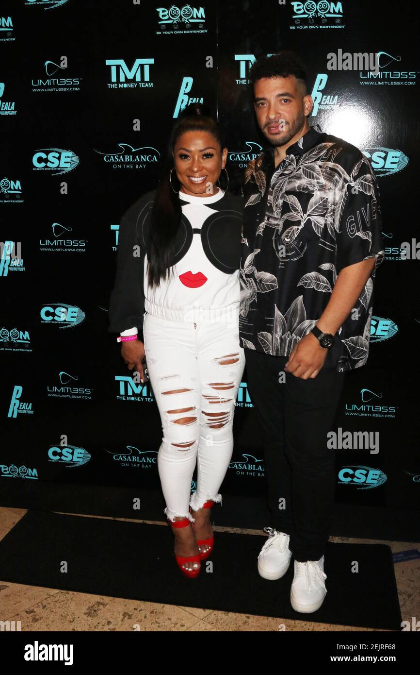 Miami, FL, USA. 19th Feb, 2021. Kitchie & Jason Lee attend Floyd ...