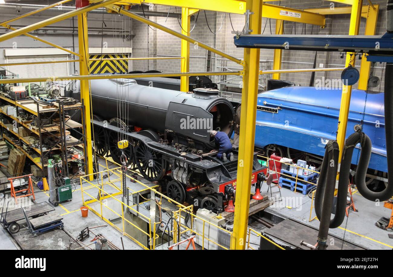 Lner class a4 4468 mallard hi-res stock photography and images - Alamy