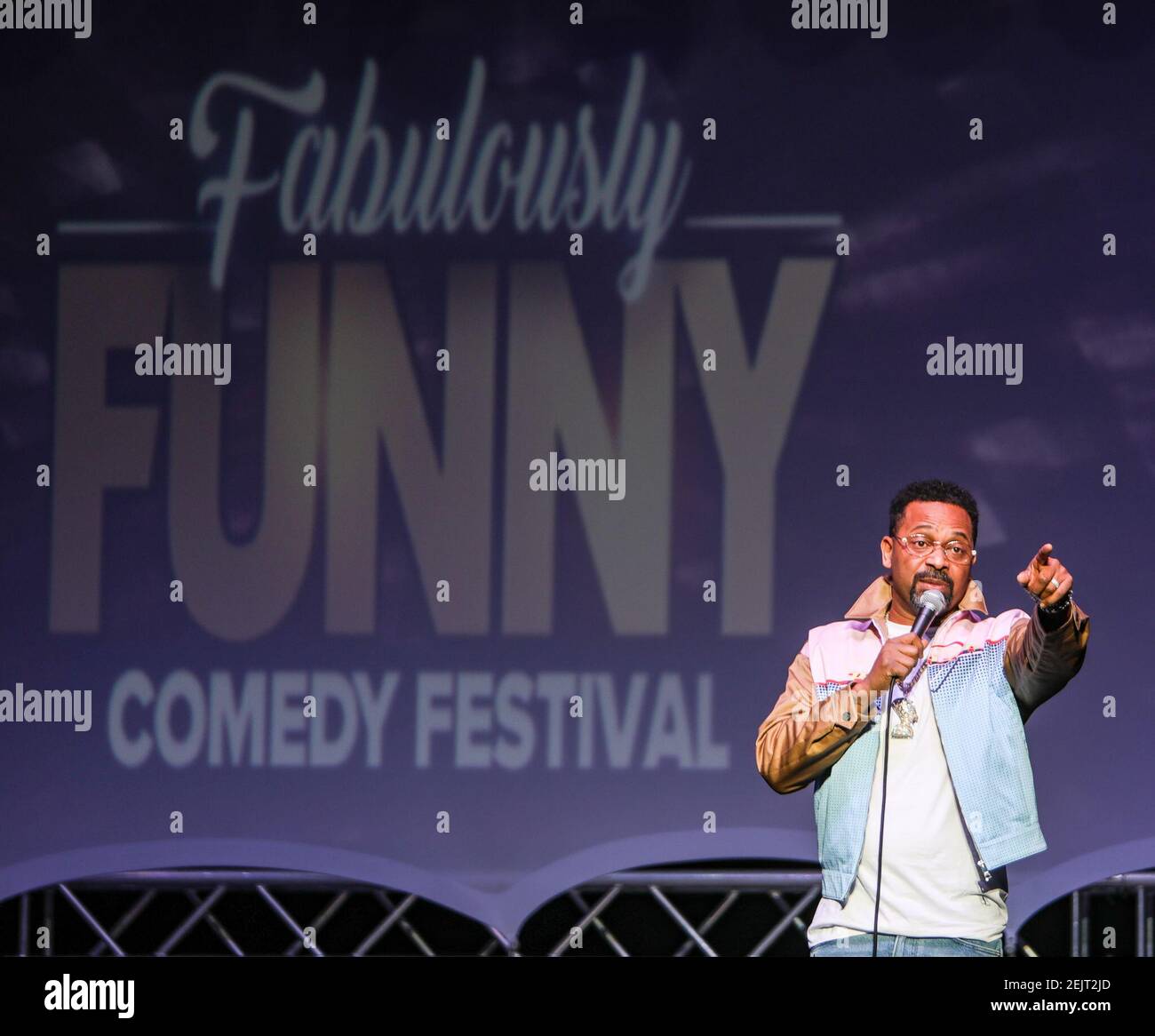 Comedian Mike Epps performs at The Fabulously Funny Comedy Festival at ...