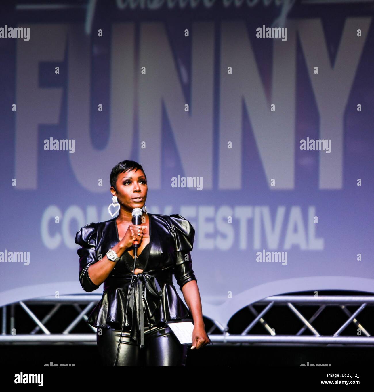 Comedian Sommore performs at The Fabulously Funny Comedy Festival at ...