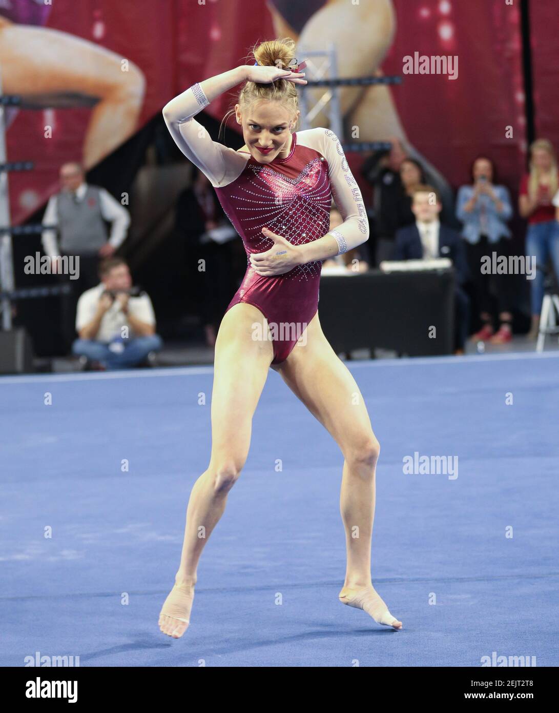 Oklahoma's Jade Degouveia performs on the floor exercise during the ...