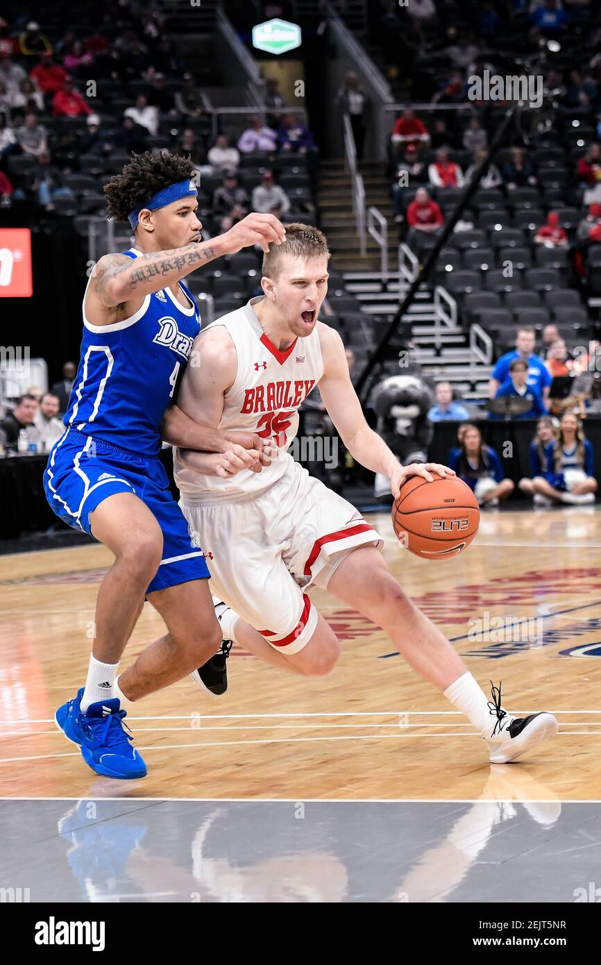 Mar 07, 2020: Drake Bulldogs guard Anthony Murphy (4) tries to stop the ...
