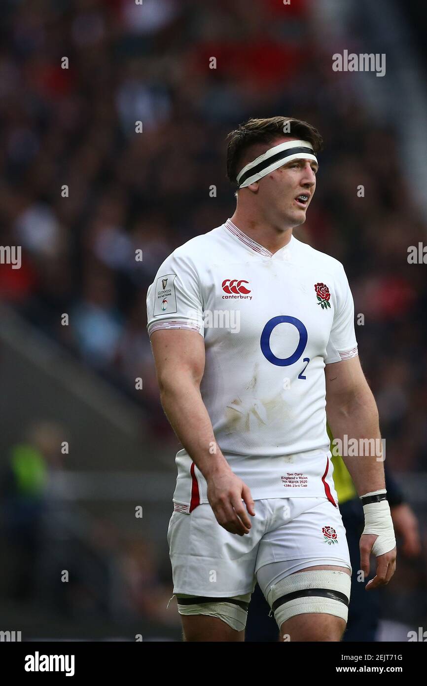 Tom Curry of England during the Guinness Six Nations between England ...