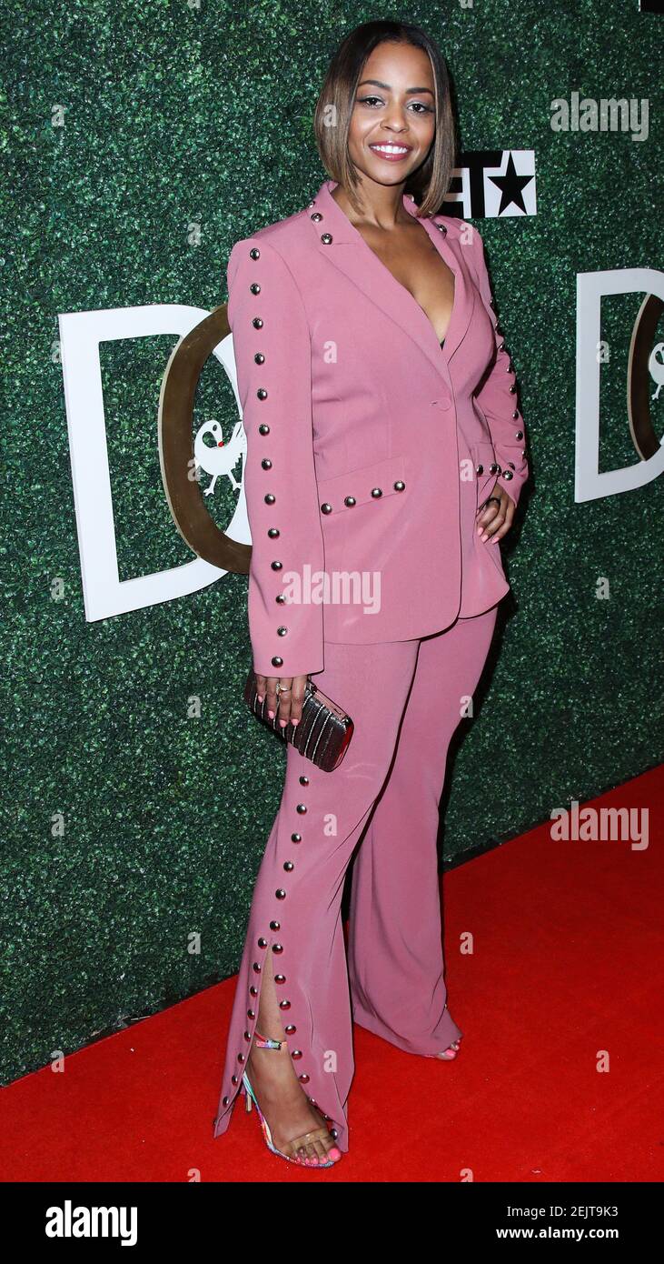 BURBANK, LOS ANGELES, CALIFORNIA, USA - MARCH 07: Actress Erica Peeples ...