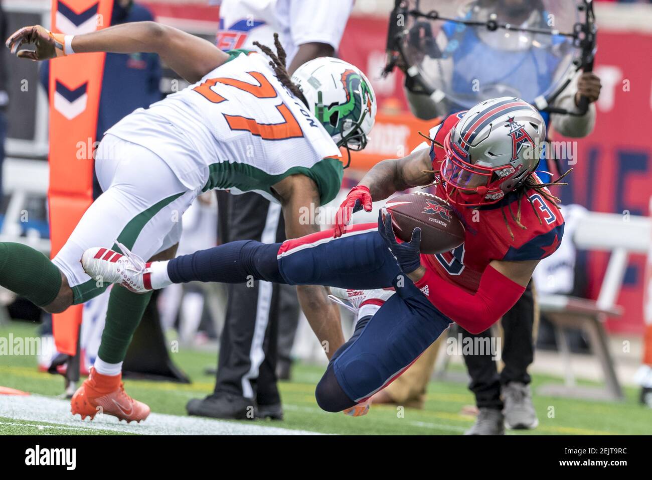March 07, 2020 : Seattle Dragons cornerback Johnathan Alston (27) tries ...