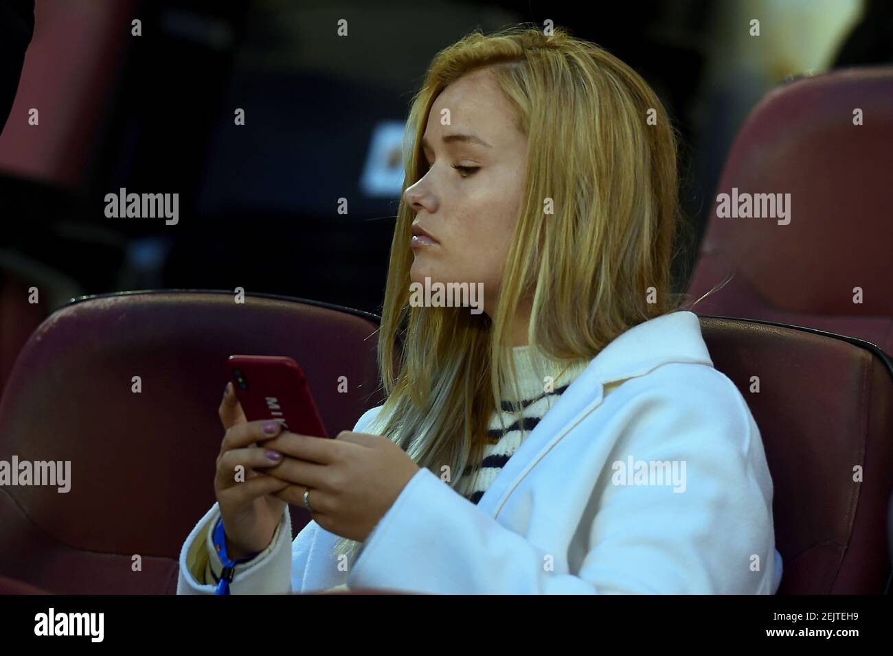 Frenkie de Jong girlfriend Mikky Kiemeney during the La Liga match ...