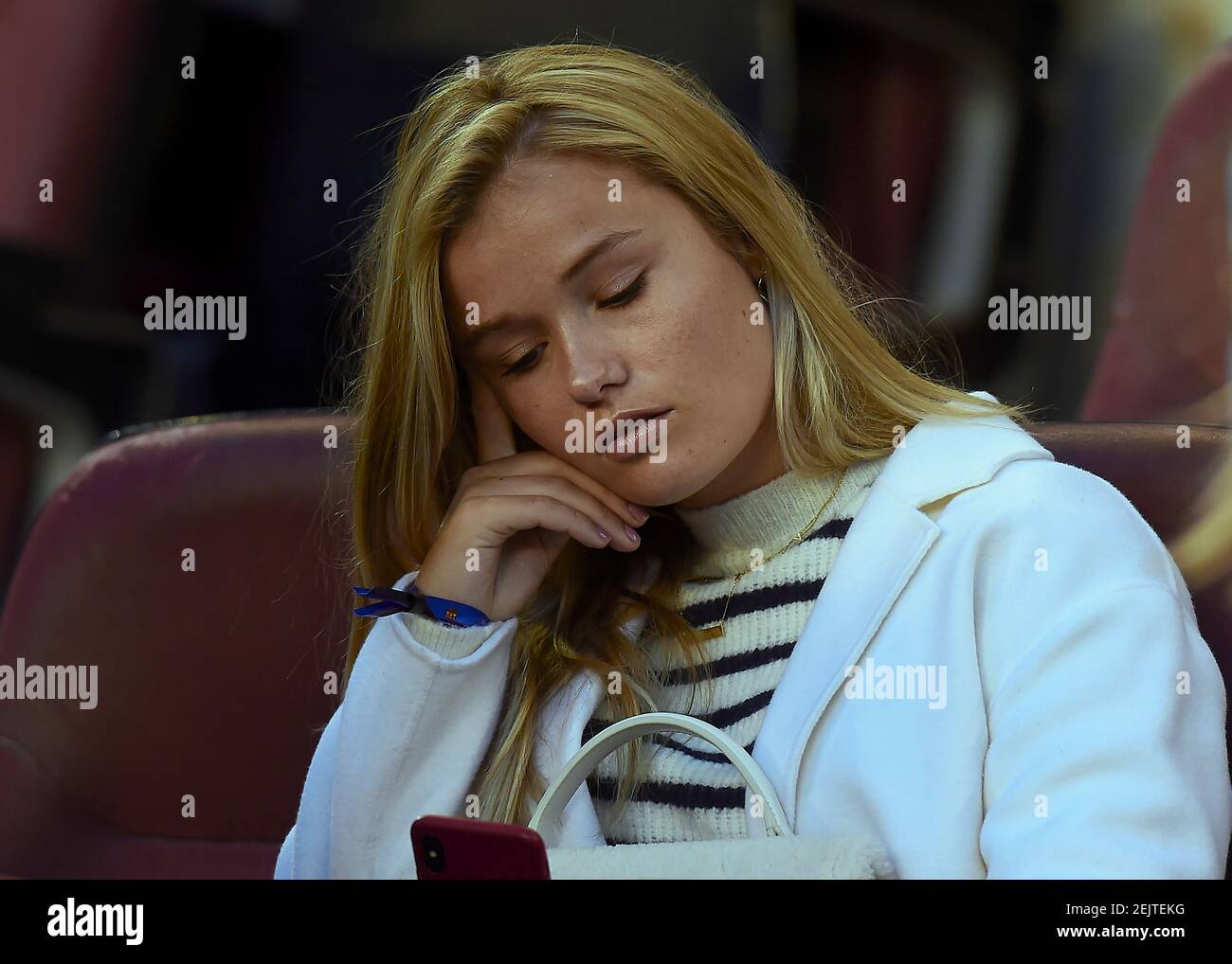 Frenkie de Jong girlfriend Mikky Kiemeney during the La Liga match ...