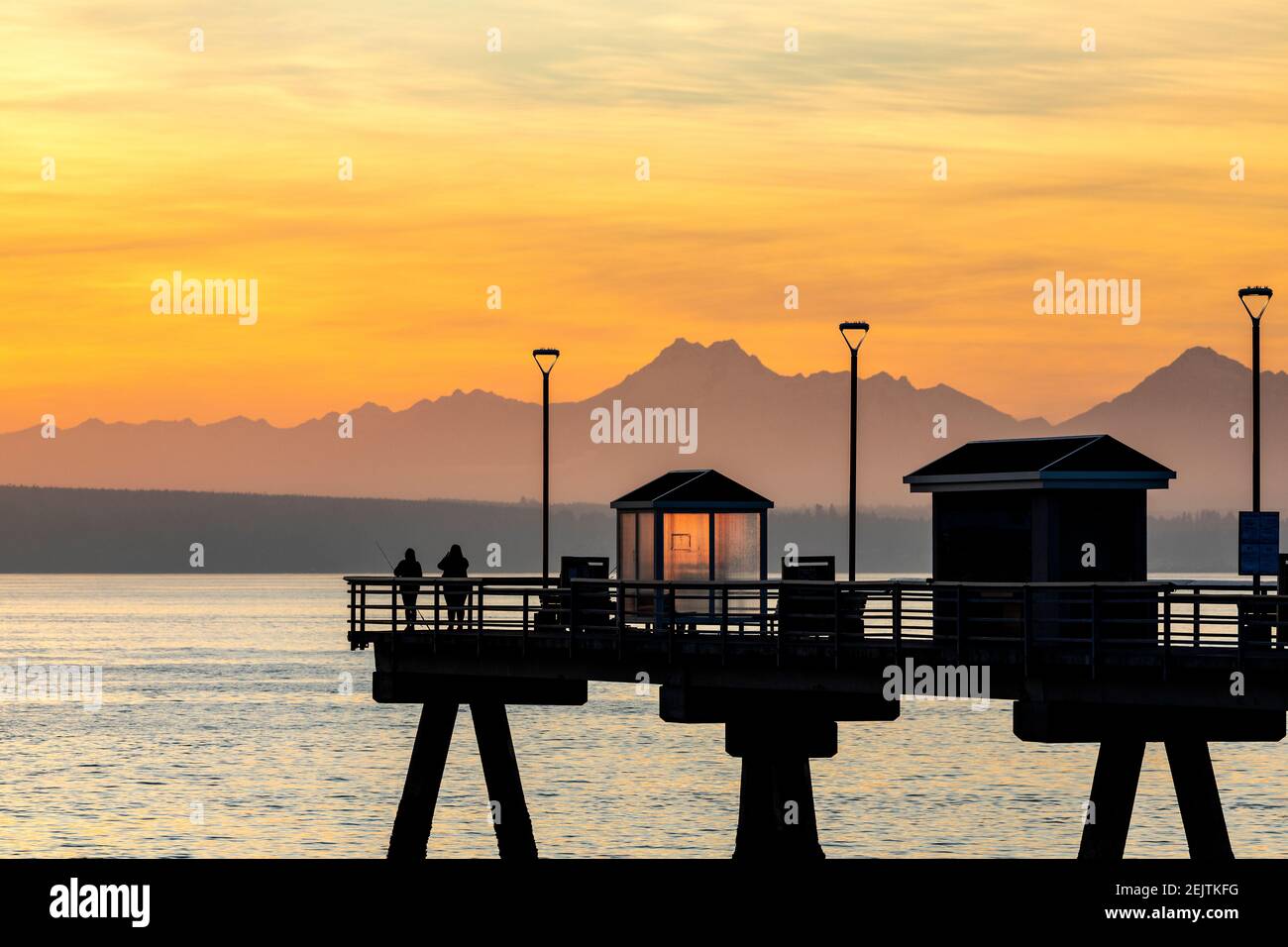 Edmonds public fishing pier hi-res stock photography and images - Alamy